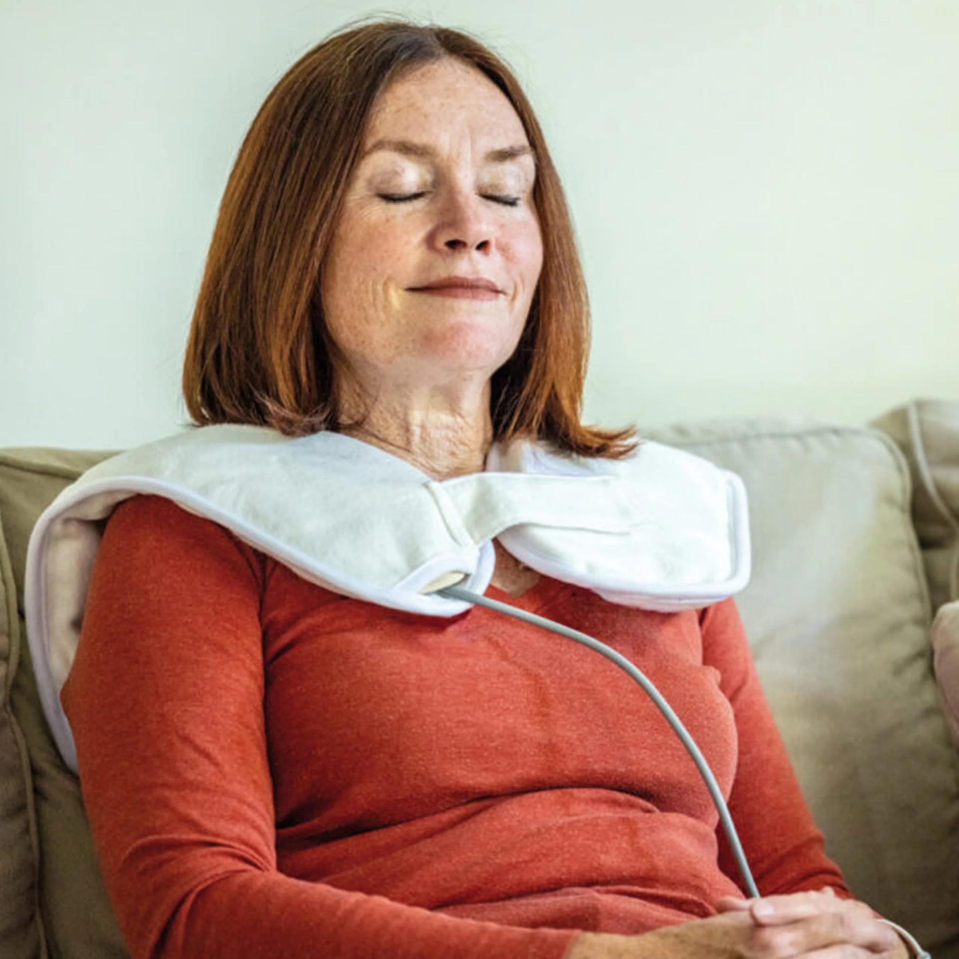 Pisces Healthcare Solutions. Thermophore MaxHEAT Neck & Shoulders Moist ...